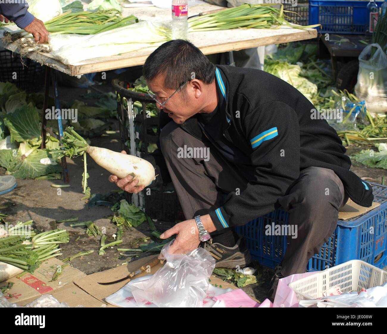 Giant radish hi-res stock photography and images - Alamy