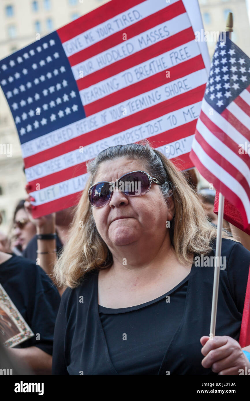 Family members community supporters hi-res stock photography and images ...