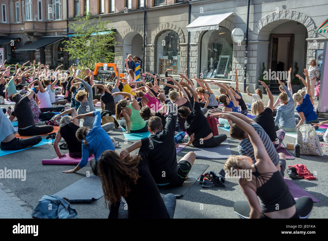 Malmö, Sweden. 21st June, 2017. As part of the international Yoga day a ...