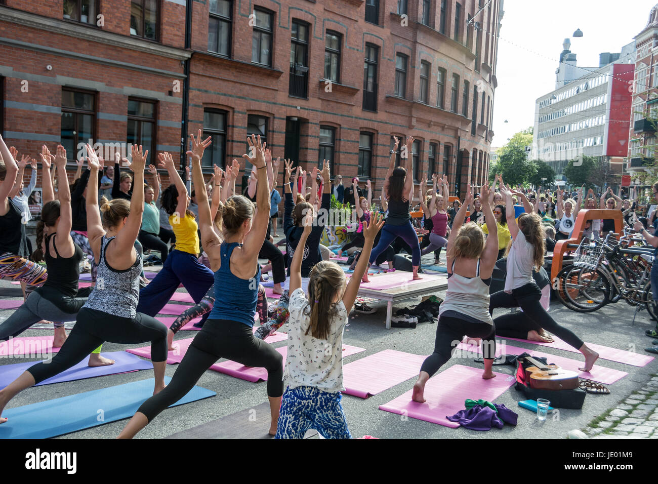 Malmö, Sweden. 21st June, 2017. As part of the international Yoga day a ...