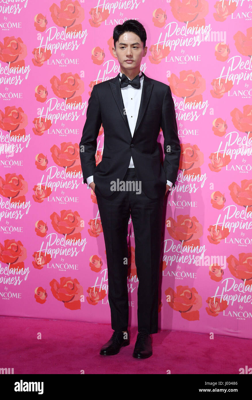 Lv yan hi-res stock photography and images - Alamy