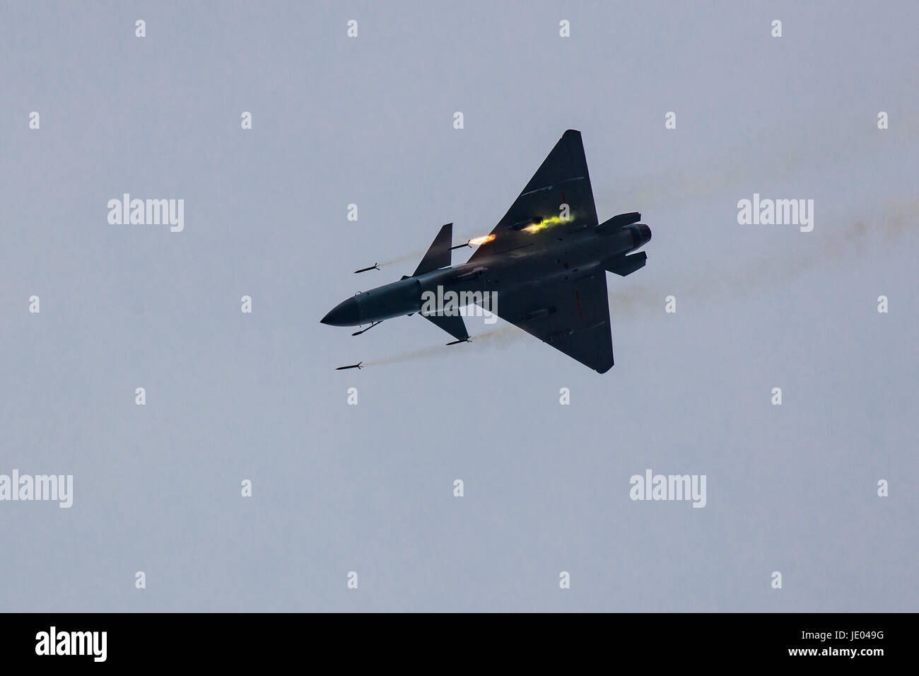 Chinese fighter jet hi-res stock photography and images - Alamy