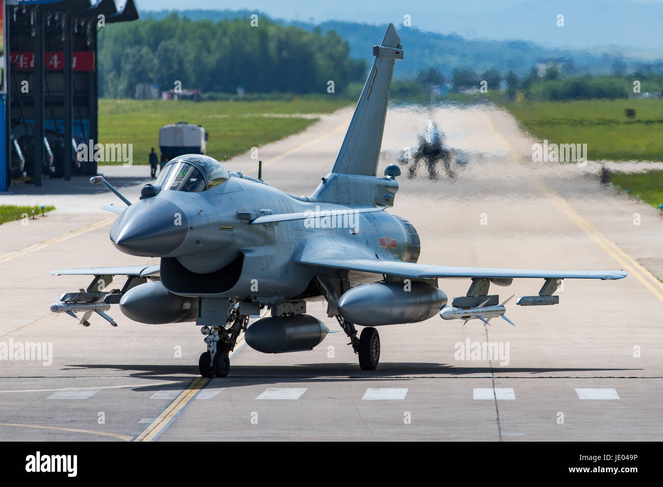 Chinese fighter jet hi-res stock photography and images - Alamy