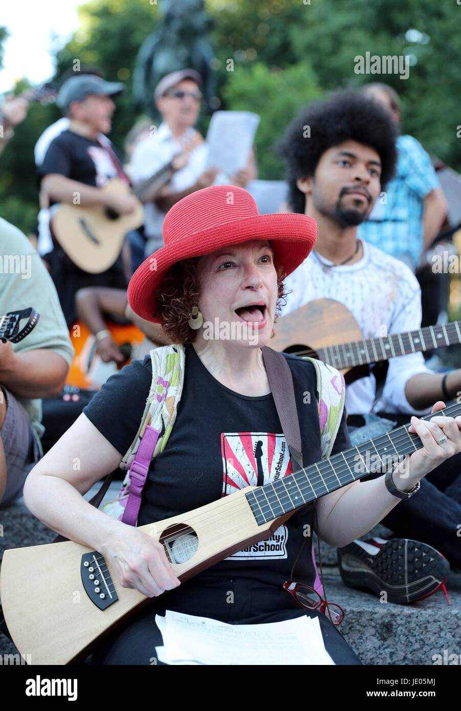 Jam sessions hi-res stock photography and images - Alamy