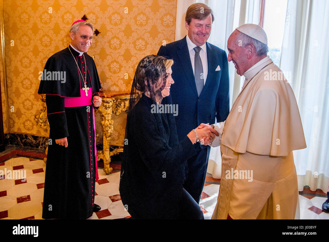 Vatican City, Italy. 22nd June, 2017. King Willem-Alexander and Queen ...