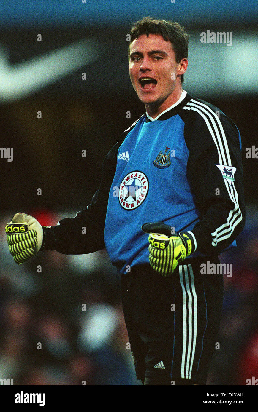 STEVE HARPER NEWCASTLE UNITED FC 03 February 2000 Stock Photo - Alamy
