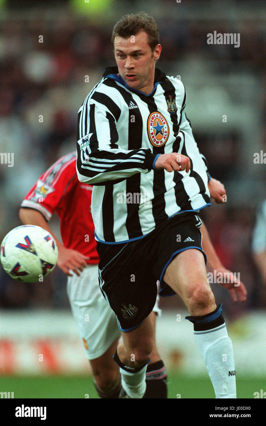 DUNCAN FERGUSON NEWCASTLE UNITED FC 03 February 2000 Stock Photo - Alamy