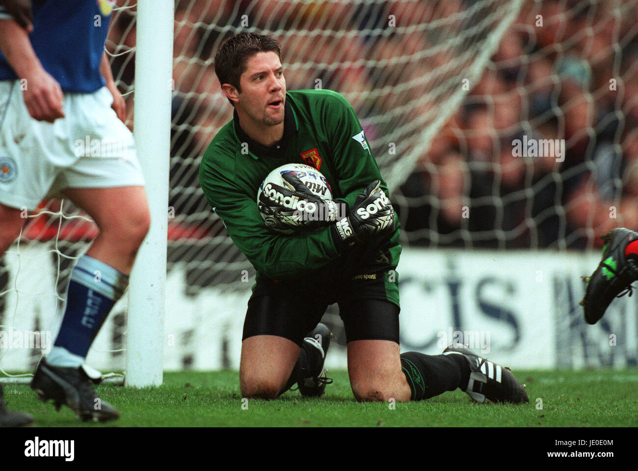 ALEC CHAMBERLAIN WATFORD FC 05 February 2000 Stock Photo - Alamy