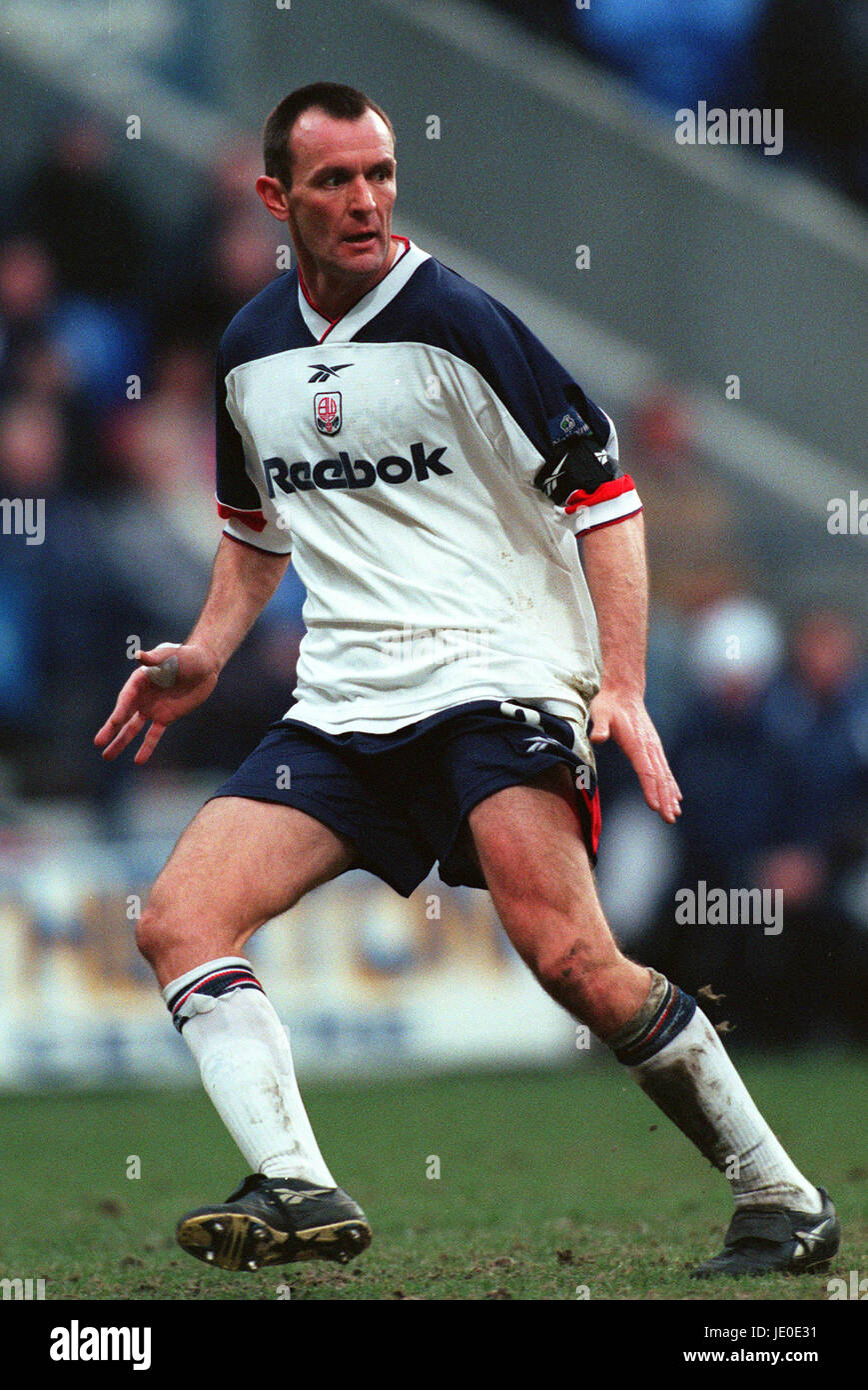 MIKE WHITLOW BOLTON WANDERERS FC 20 February 2000 Stock Photo - Alamy