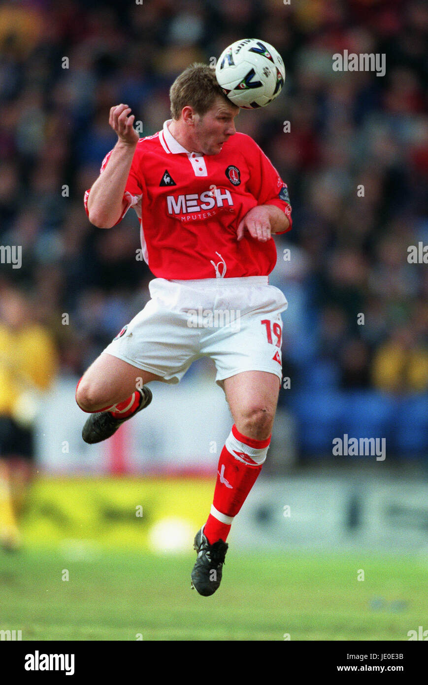 ANDY TODD CHARLTON ATHLETIC FC 20 February 2000 Stock Photo - Alamy
