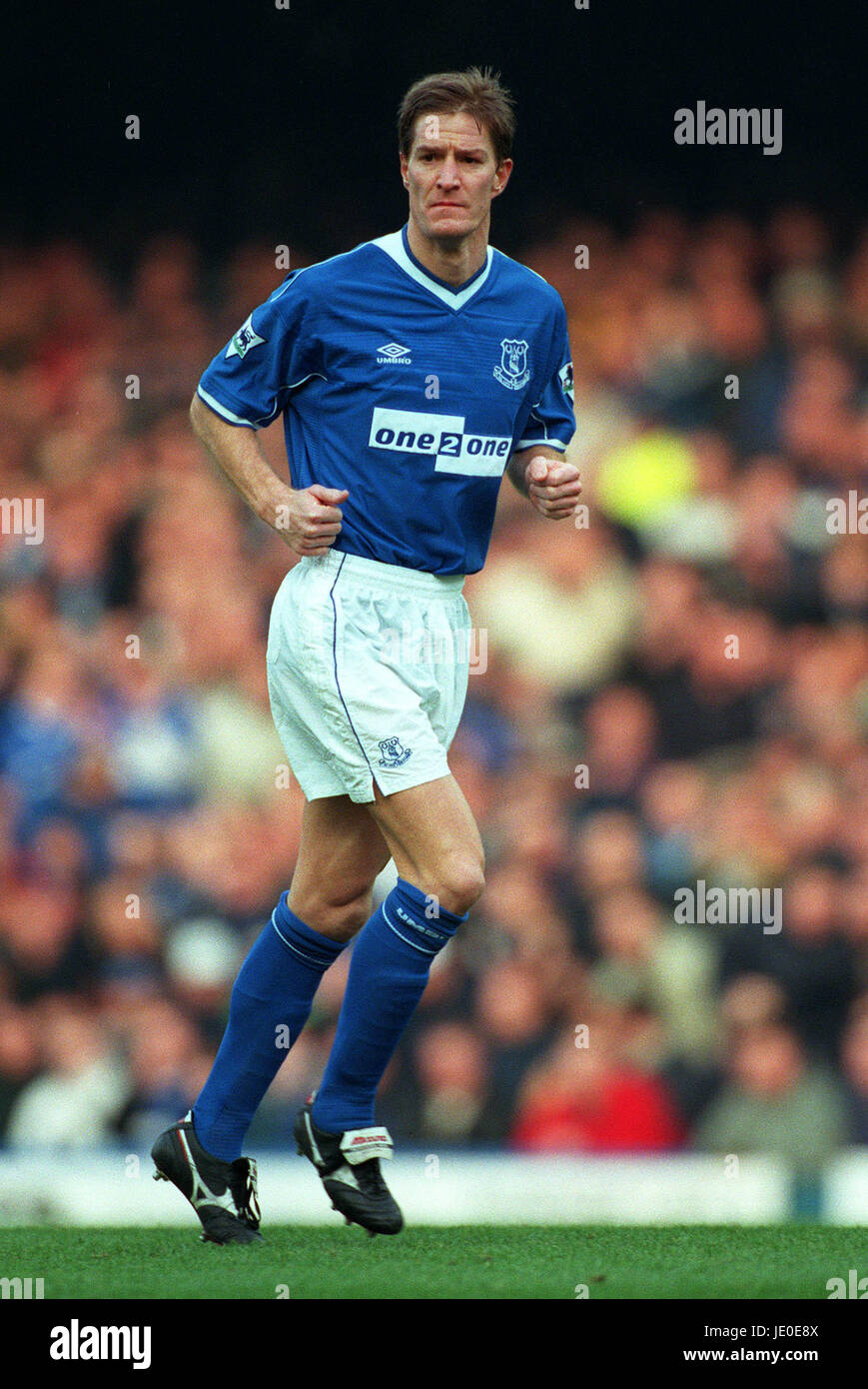 RICHARD GOUGH EVERTON FC 20 February 2000 Stock Photo - Alamy