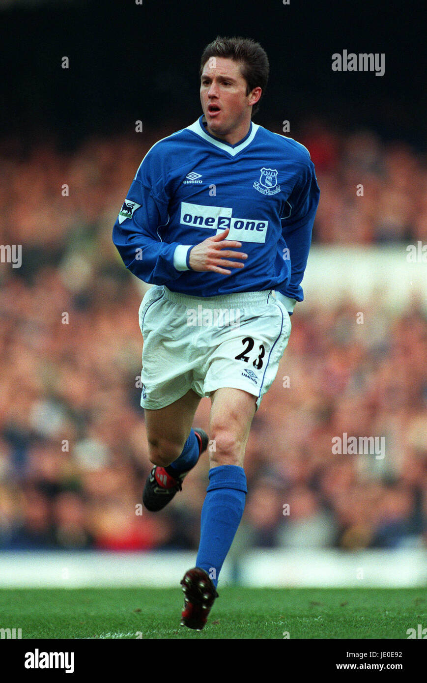 JOE-MAX MOORE EVERTON FC 20 February 2000 Stock Photo - Alamy