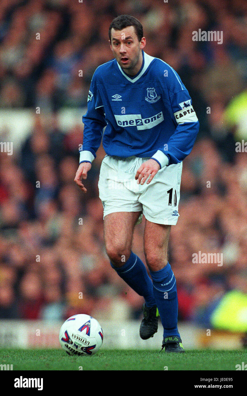 DON HUTCHISON EVERTON FC 20 February 2000 Stock Photo - Alamy
