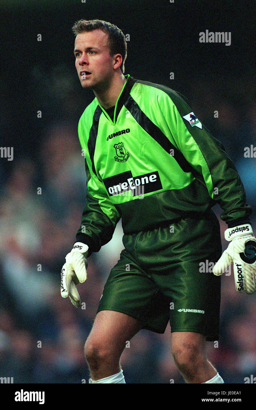 THOMAS MYHRE EVERTON FC 20 February 2000 Stock Photo - Alamy