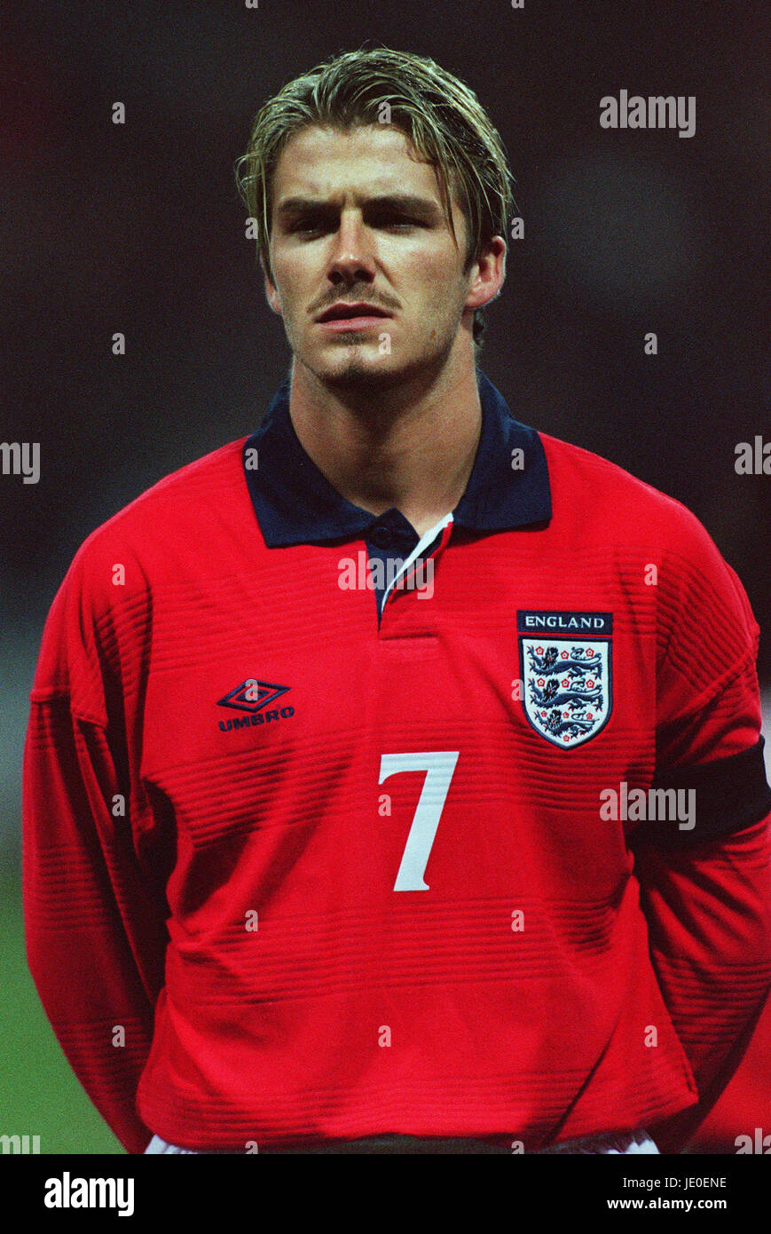 DAVID BECKHAM ENGLAND & MANCHESTER UNITED FC 23 February 2000 Stock Photo - Alamy