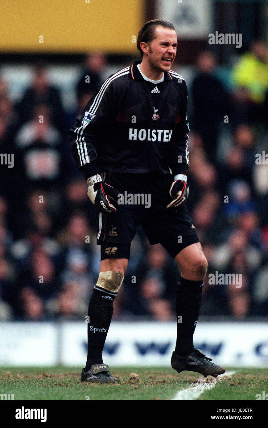 Ian walker tottenham hotspur hi-res stock photography and images - Alamy