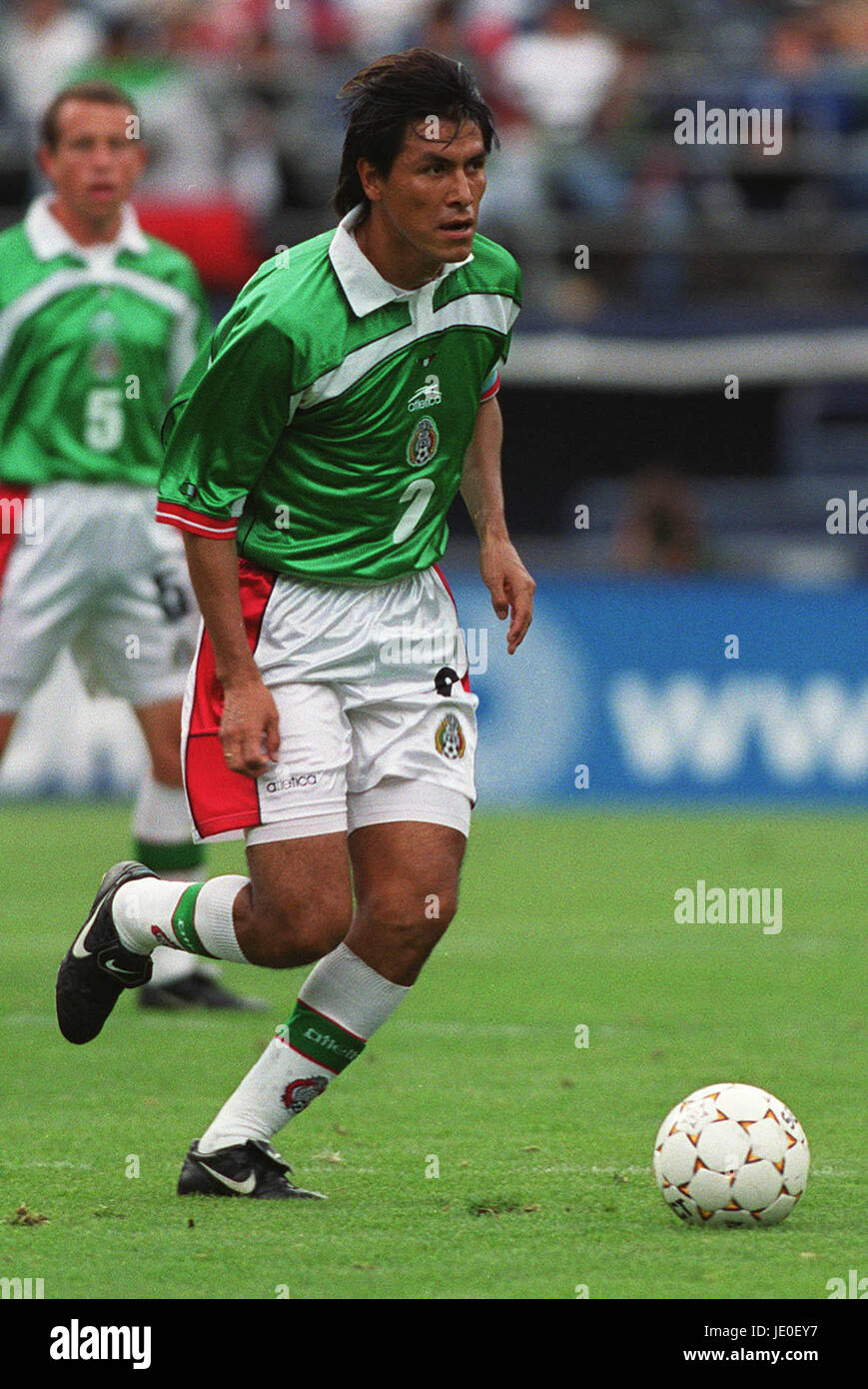 CLAUDIO SUAREZ MEXICO 26 February 2000 Stock Photo - Alamy