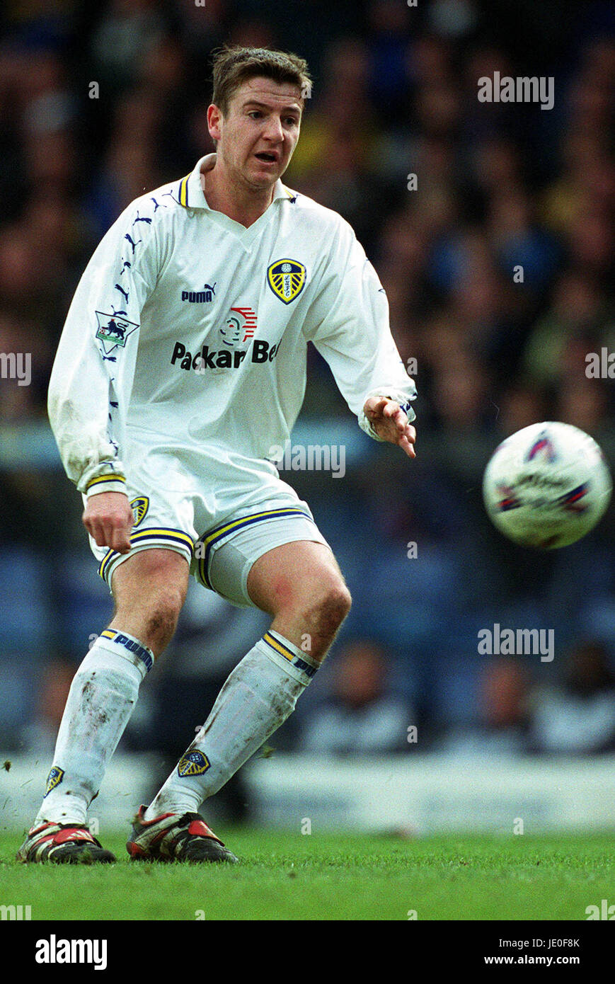 MICHAEL BRIDGES LEEDS UNITED FC 04 March 2000 Stock Photo - Alamy
