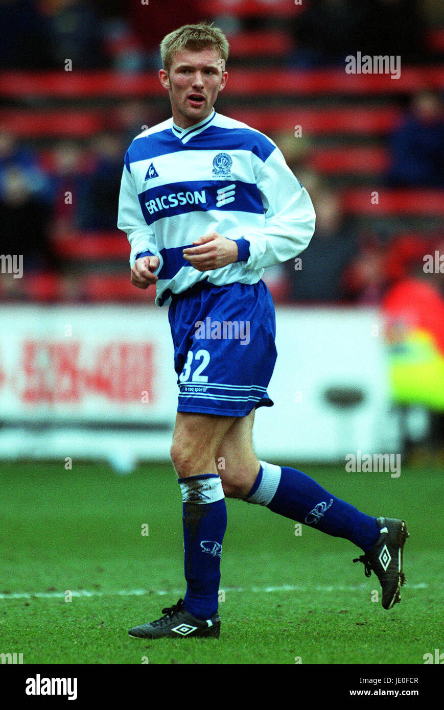 DARREN WARD QUEENS PARK RANGERS FC 05 March 2000 Stock Photo - Alamy