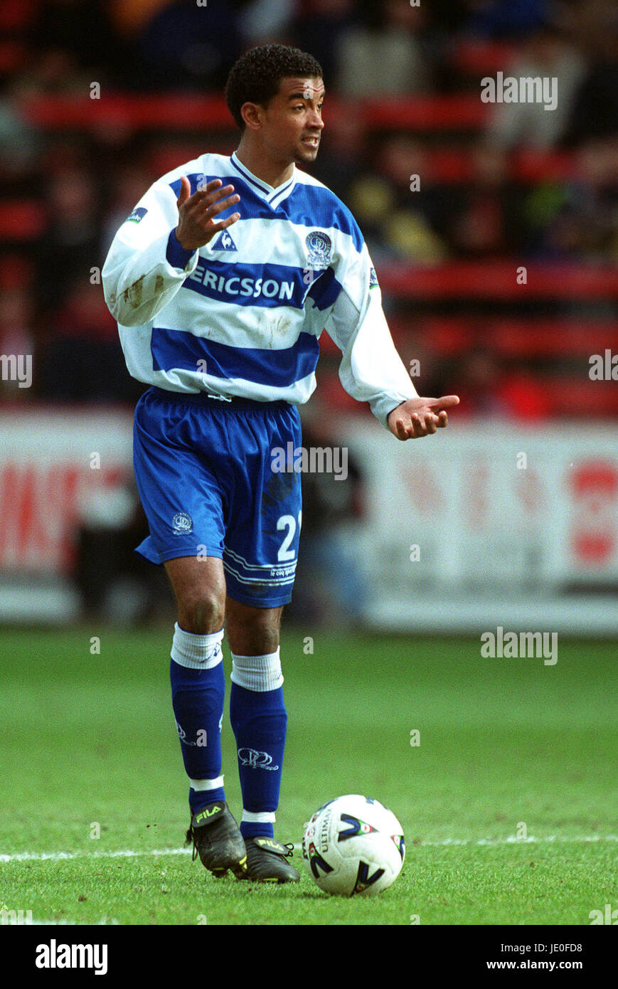 RICHARD LANGLEY QUEENS PARK RANGERS FC 05 March 2000 Stock Photo - Alamy