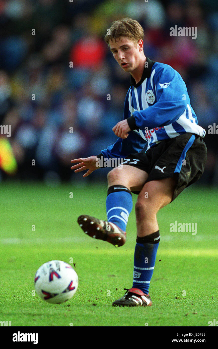STEVEN HASLAM SHEFFIELD WEDNESDAY FC 11 March 2000 Stock Photo - Alamy