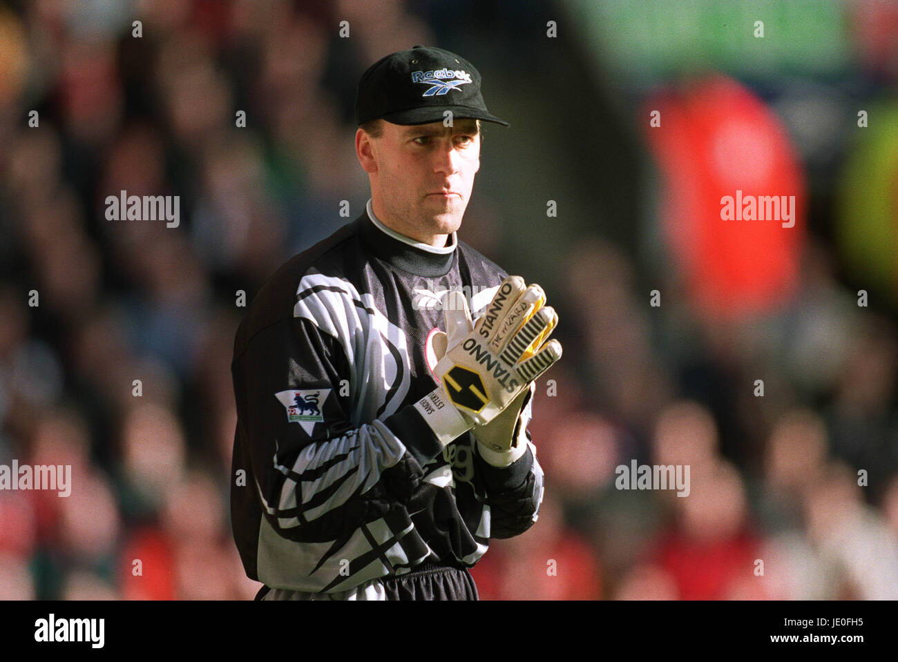 SANDER WESTERVELD LIVERPOOL FC 11 March 2000 Stock Photo - Alamy
