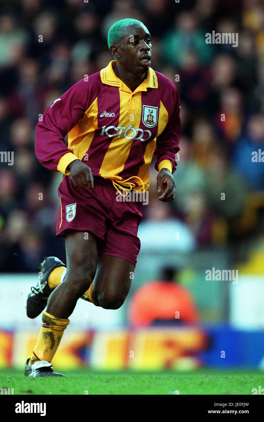 Jamie lawrence bradford city hi-res stock photography and images - Alamy
