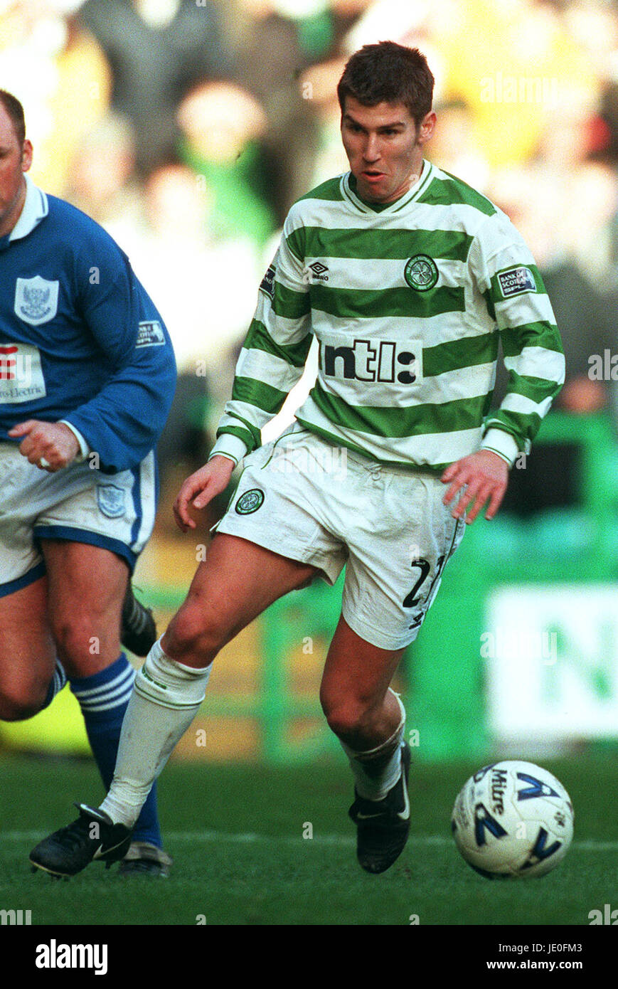 MARK BURCHILL GLASGOW CELTIC FC 11 March 2000 Stock Photo - Alamy