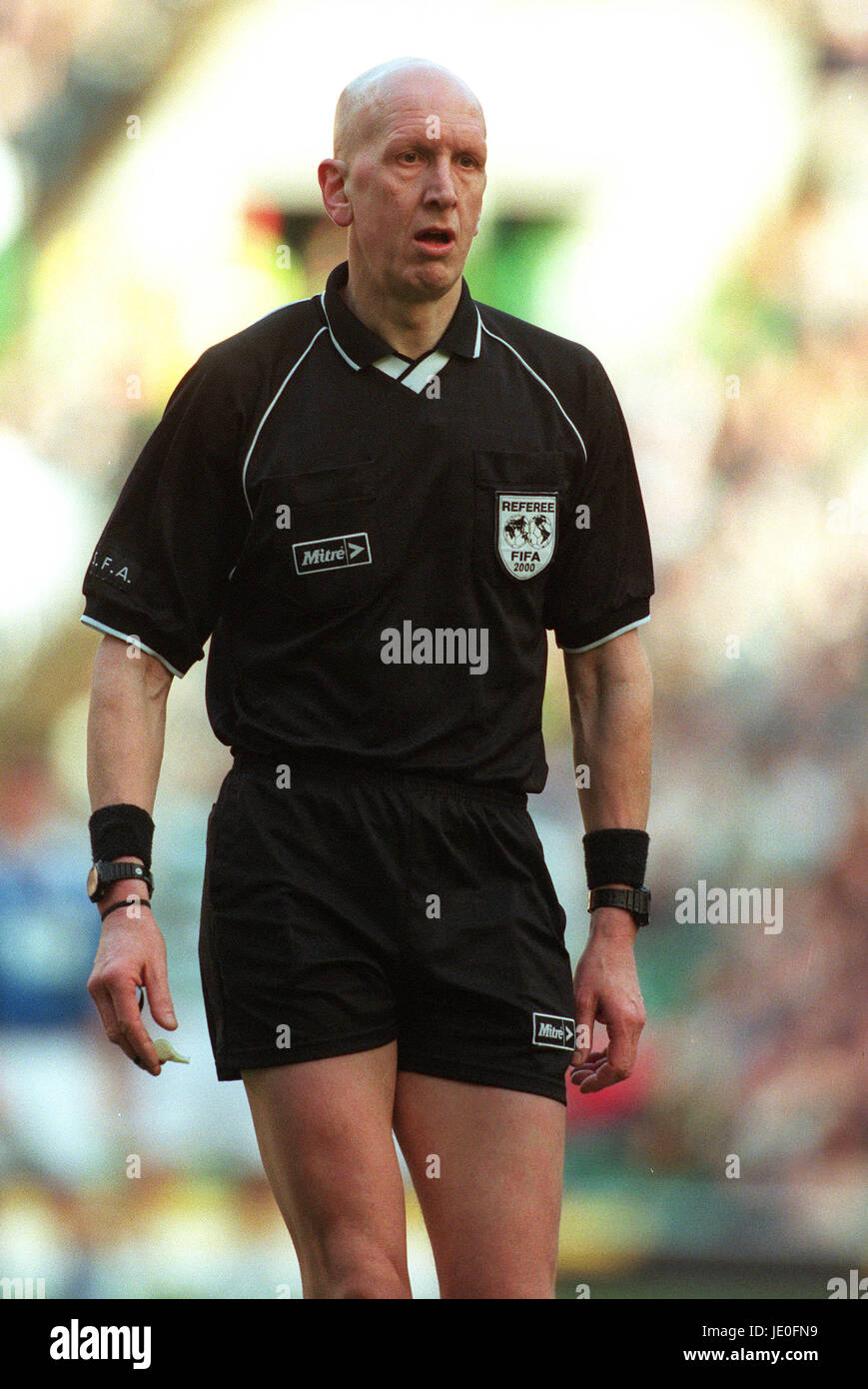 JOHN ROWBOTHAM FIFA REFEREE 11 March 2000 Stock Photo - Alamy