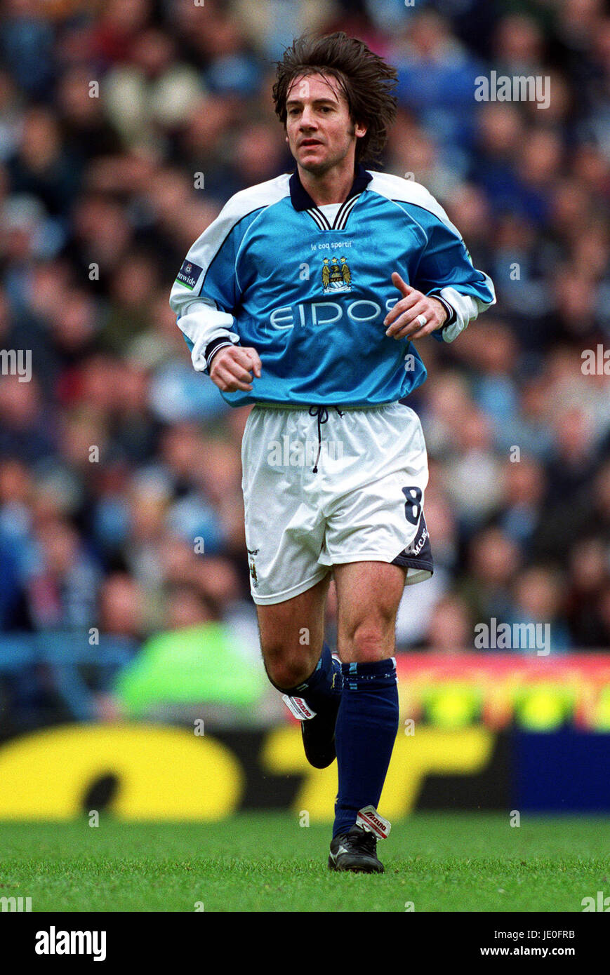 IAN BISHOP MANCHESTER CITY FC 19 March 2000 Stock Photo - Alamy