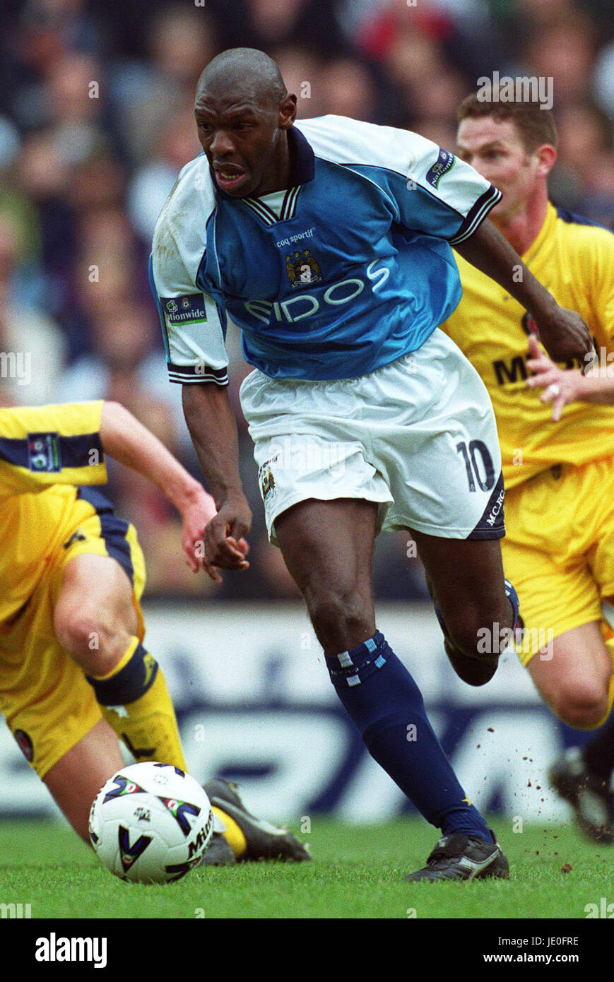 SHAUN GOATER MANCHESTER CITY FC 19 March 2000 Stock Photo - Alamy