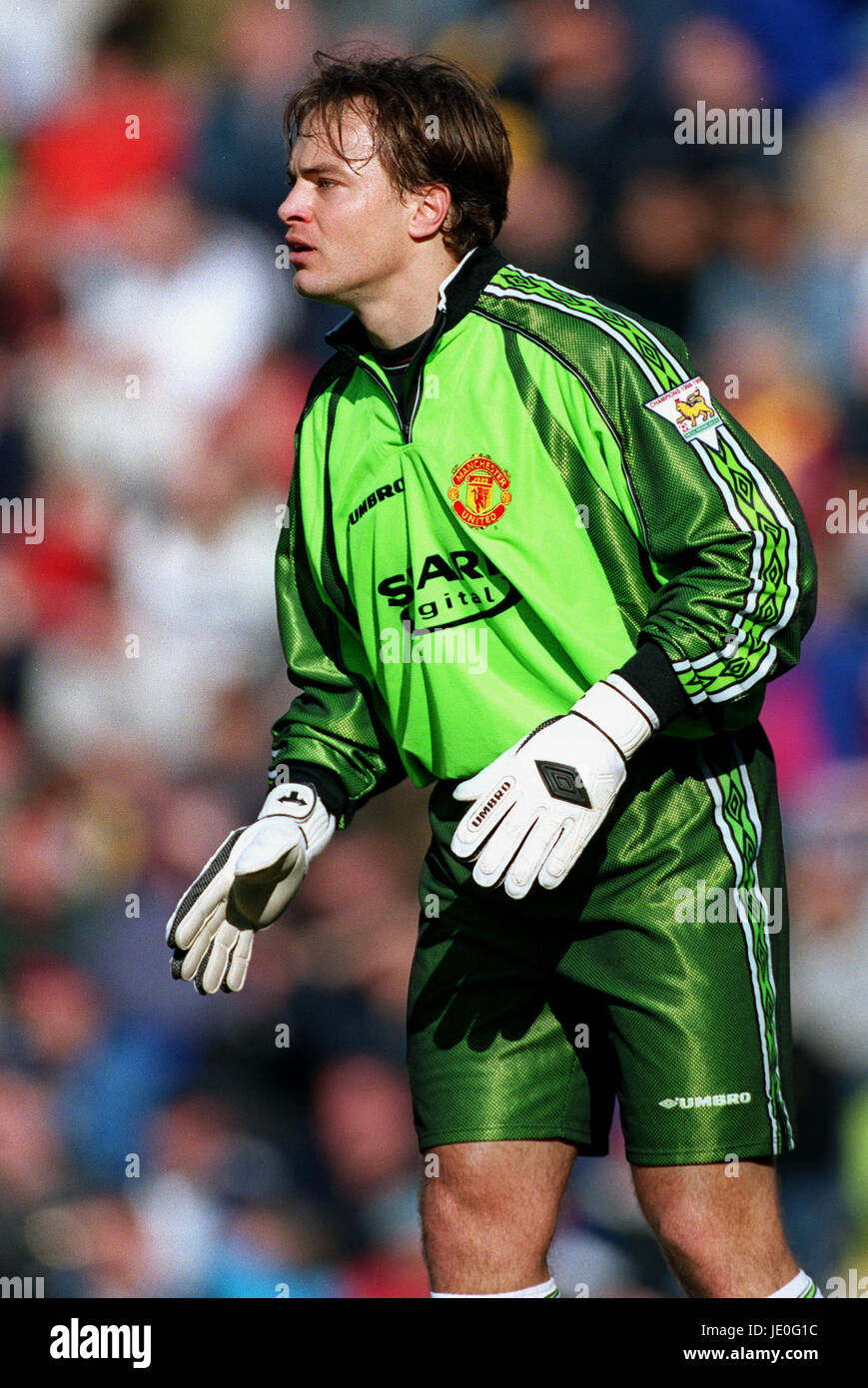 Mark Bosnich High Resolution Stock Photography and Images - Alamy