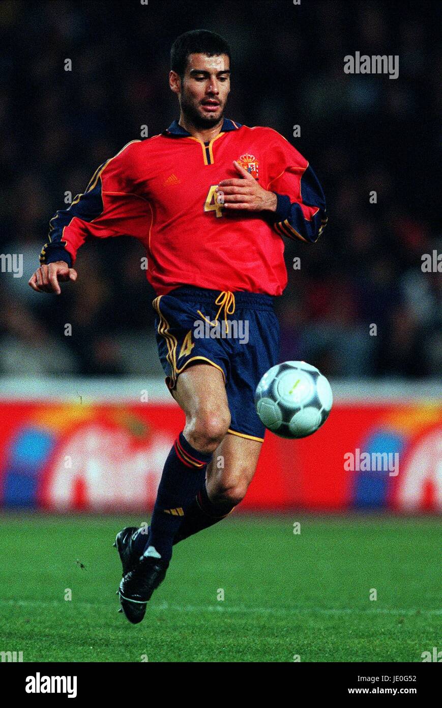 Pep guardiola 2000 hi-res stock photography and images - Alamy