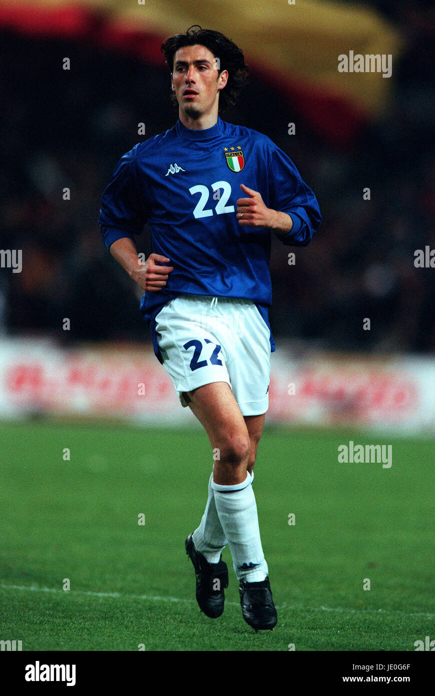 MARCO DELVECCHIO ITALY & AS ROMA 29 March 2000 Stock Photo - Alamy