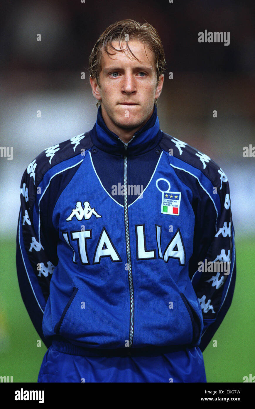 MASSIMO AMBROSINI ITALY & AC MILAN 29 March 2000 Stock Photo - Alamy