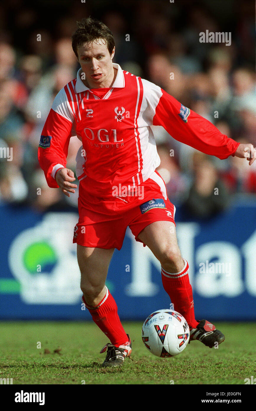 SCOTT STAMPS KIDDERMINSTER HARRIERS FC 08 April 2000 Stock Photo - Alamy