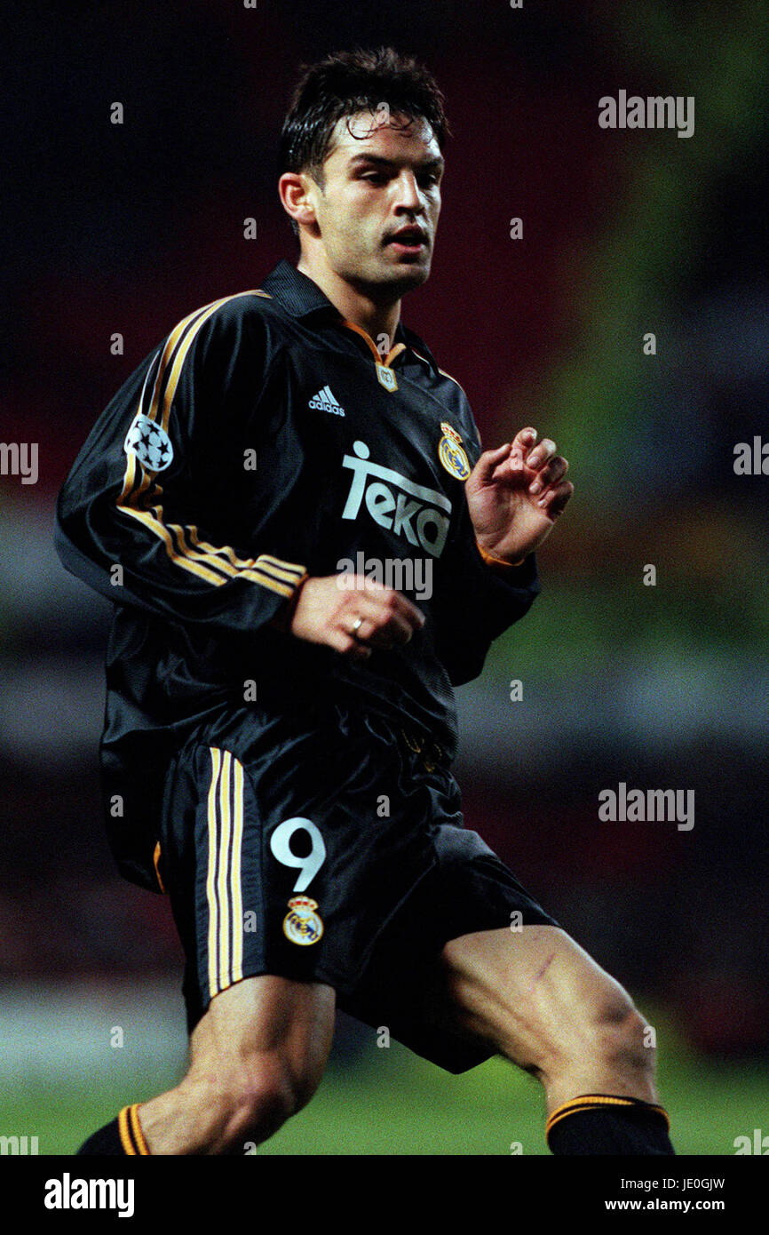 Fernando morientes real madrid hi-res stock photography and images - Alamy