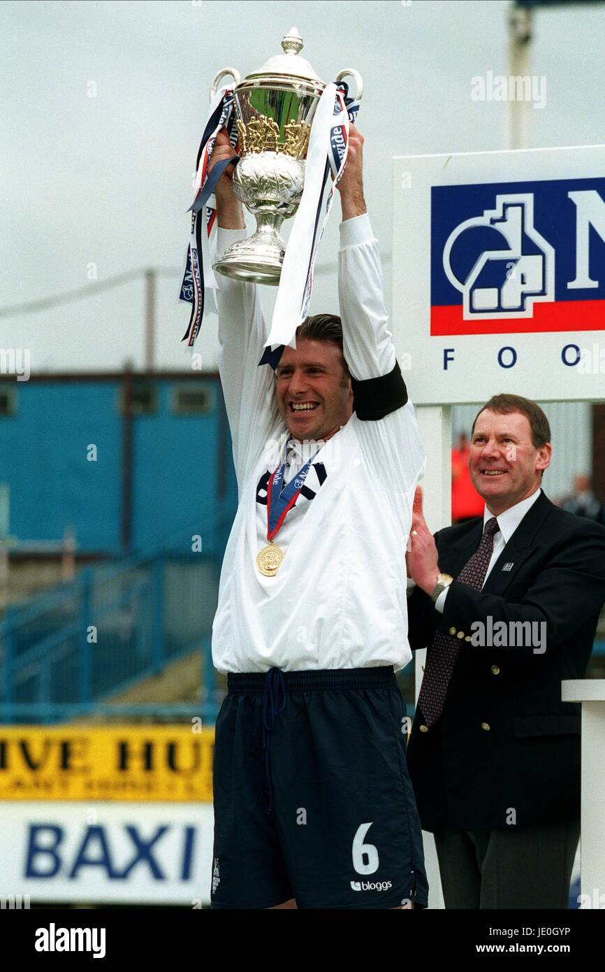 Sean gregan preston north end hi-res stock photography and images - Alamy