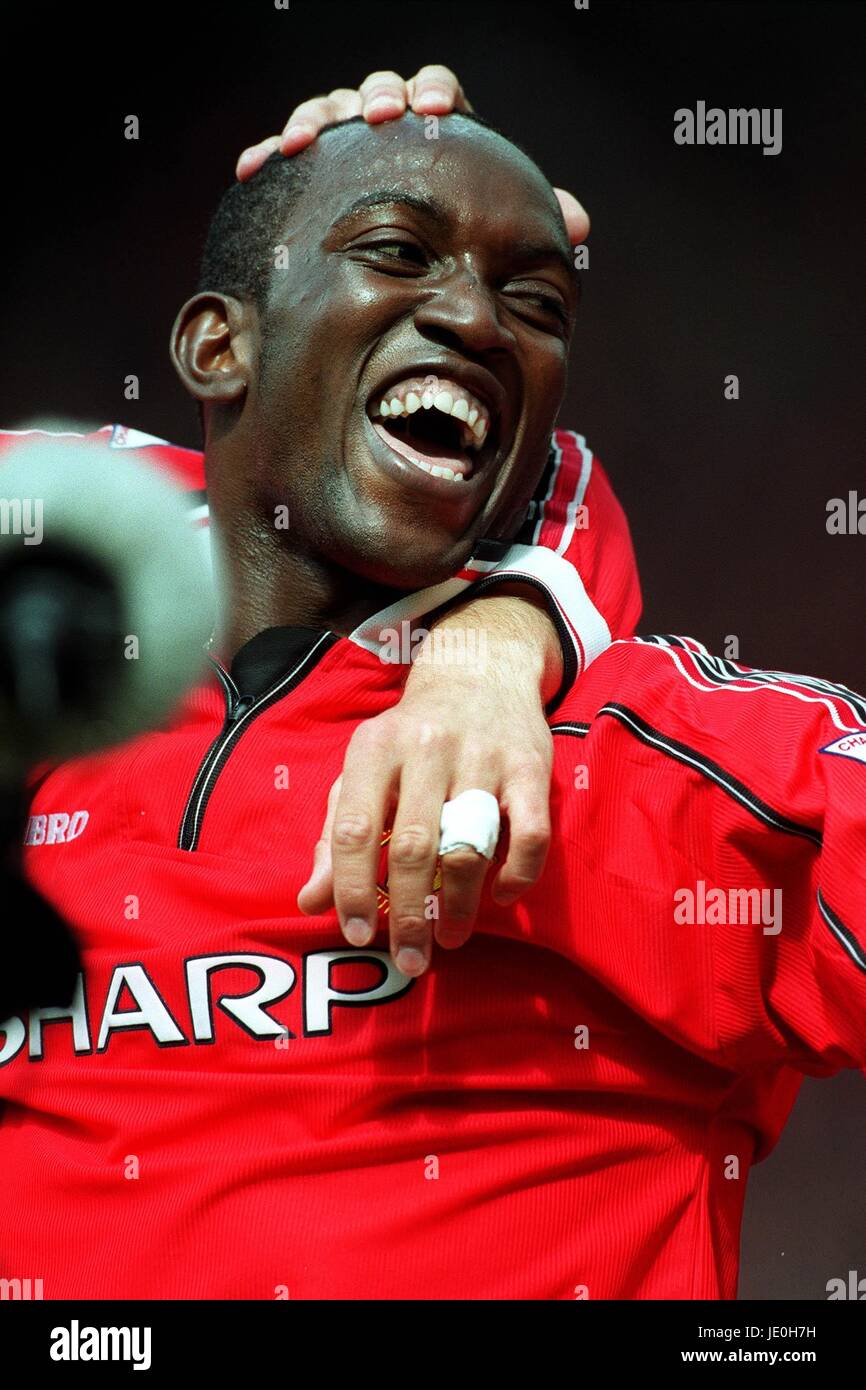DWIGHT YORKE MANCHESTER UNITED FC 24 April 2000 Stock Photo - Alamy