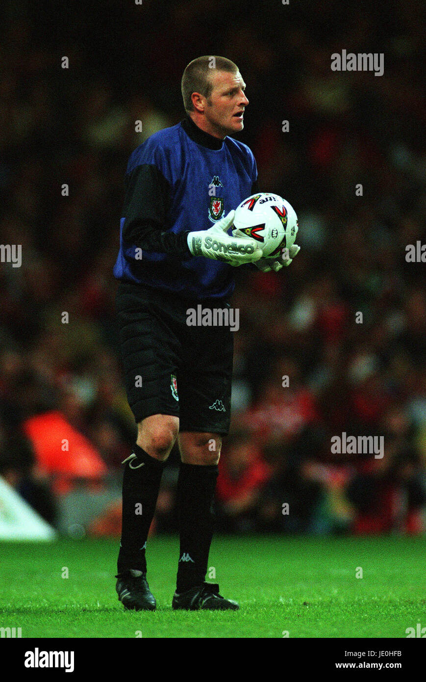 ROGER FREESTONE WALES & SWANSEA CITY FC 23 May 2000 Stock Photo - Alamy