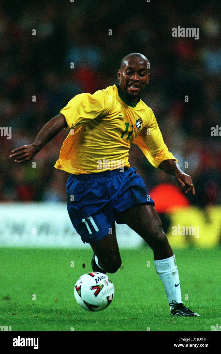 ZE ROBERTO BRAZIL & BAYER LEVERKUSEN 23 May 2000 Stock Photo - Alamy