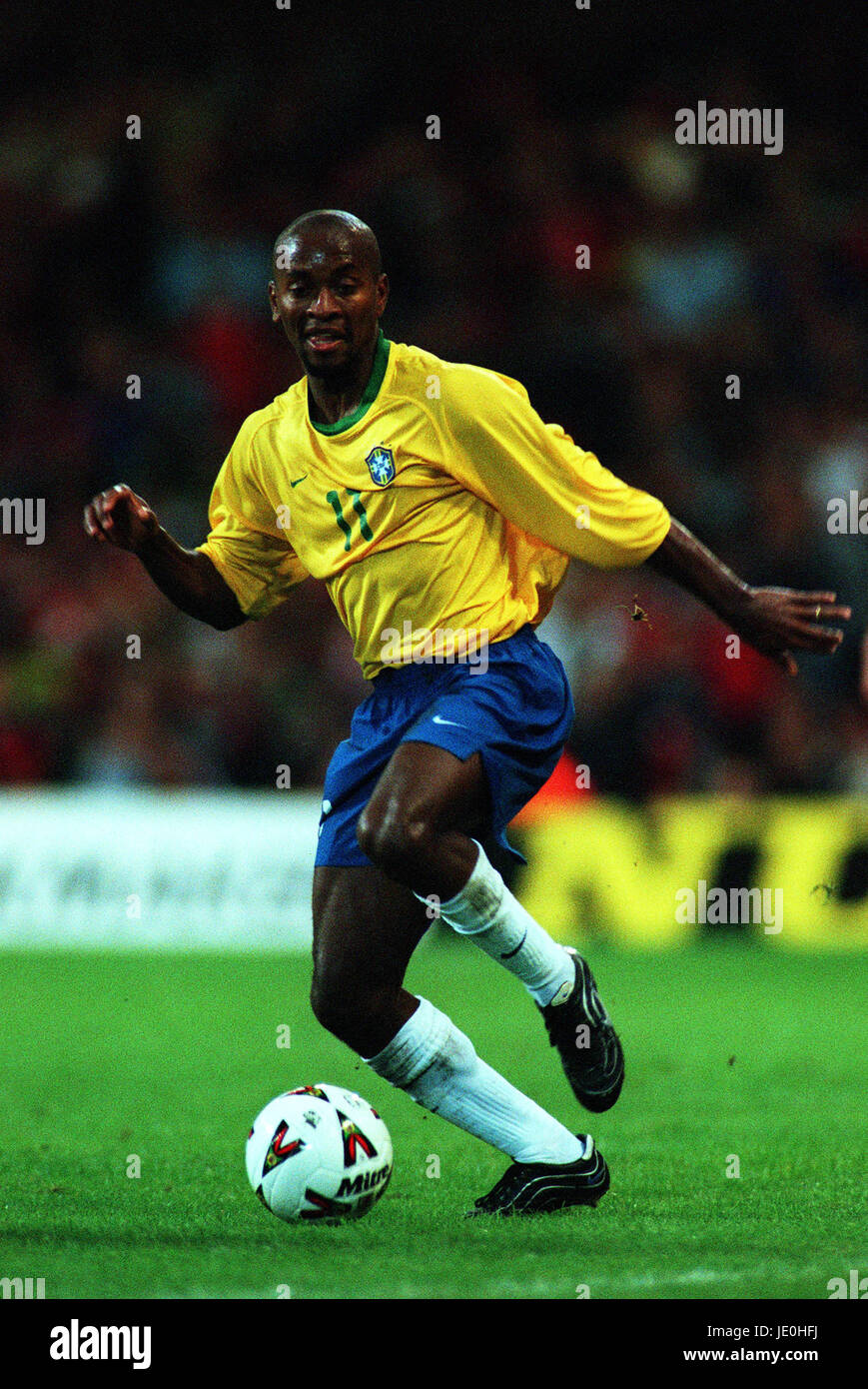 ZE ROBERTO BRAZIL & BAYER LEVERKUSEN 23 May 2000 Stock Photo - Alamy