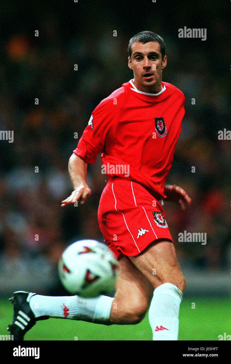 ANDREW MELVILLE WALES & FULHAM FC 23 May 2000 Stock Photo - Alamy