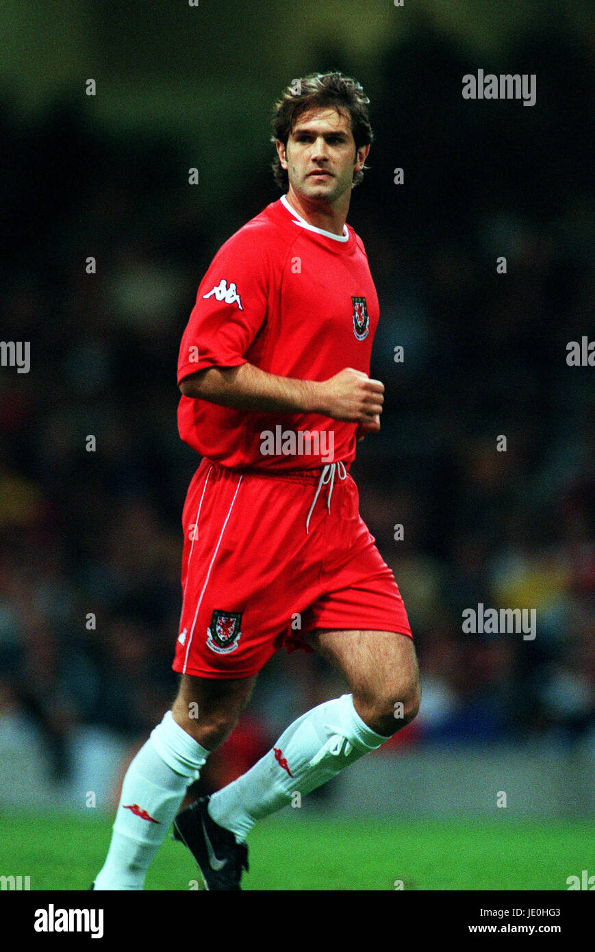 ANDY JOHNSON WALES & NOTTINGHAM FOREST FC 23 May 2000 Stock Photo - Alamy