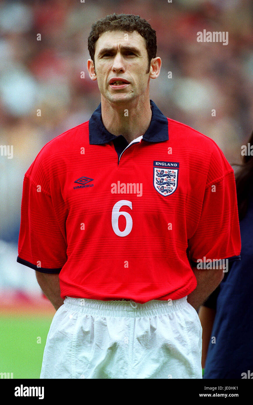 MARTIN KEOWN ENGLAND & ARSENAL FC 27 May 2000 Stock Photo - Alamy