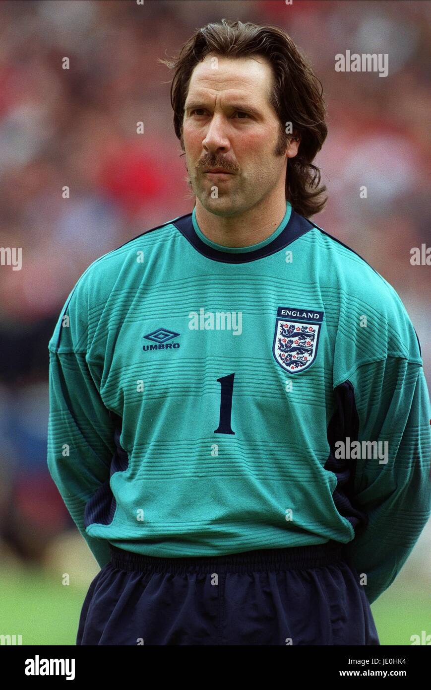 DAVID SEAMAN ENGLAND & ARSENAL FC 27 May 2000 Stock Photo - Alamy