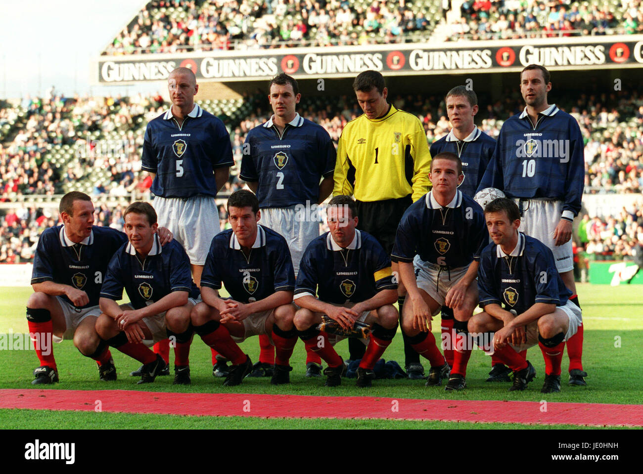 SCOTLAND TEAM GROUP 30 May 2000 Stock Photo - Alamy