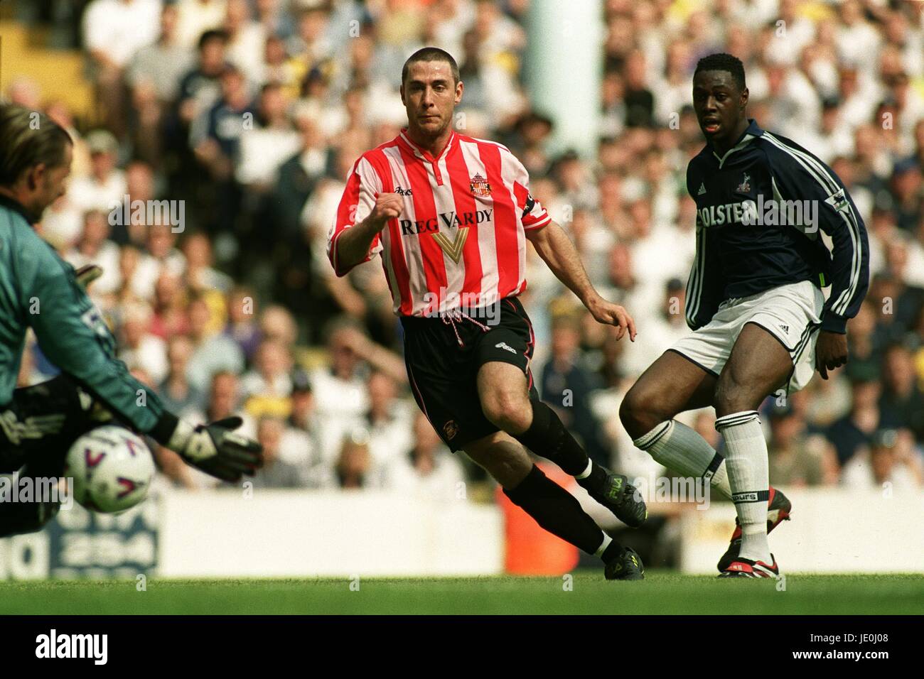 CHRIS MAKIN SCORES 1ST GOAL TOTTENHAM V SUNDERLAND 14 May 2000 Stock ...