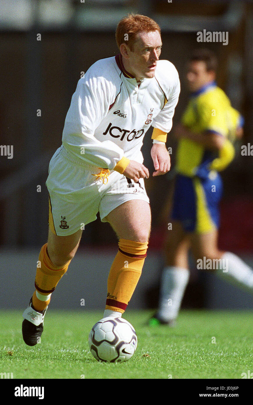 DAVID HOPKIN BRADFORD CITY FC 17 July 2000 Stock Photo - Alamy
