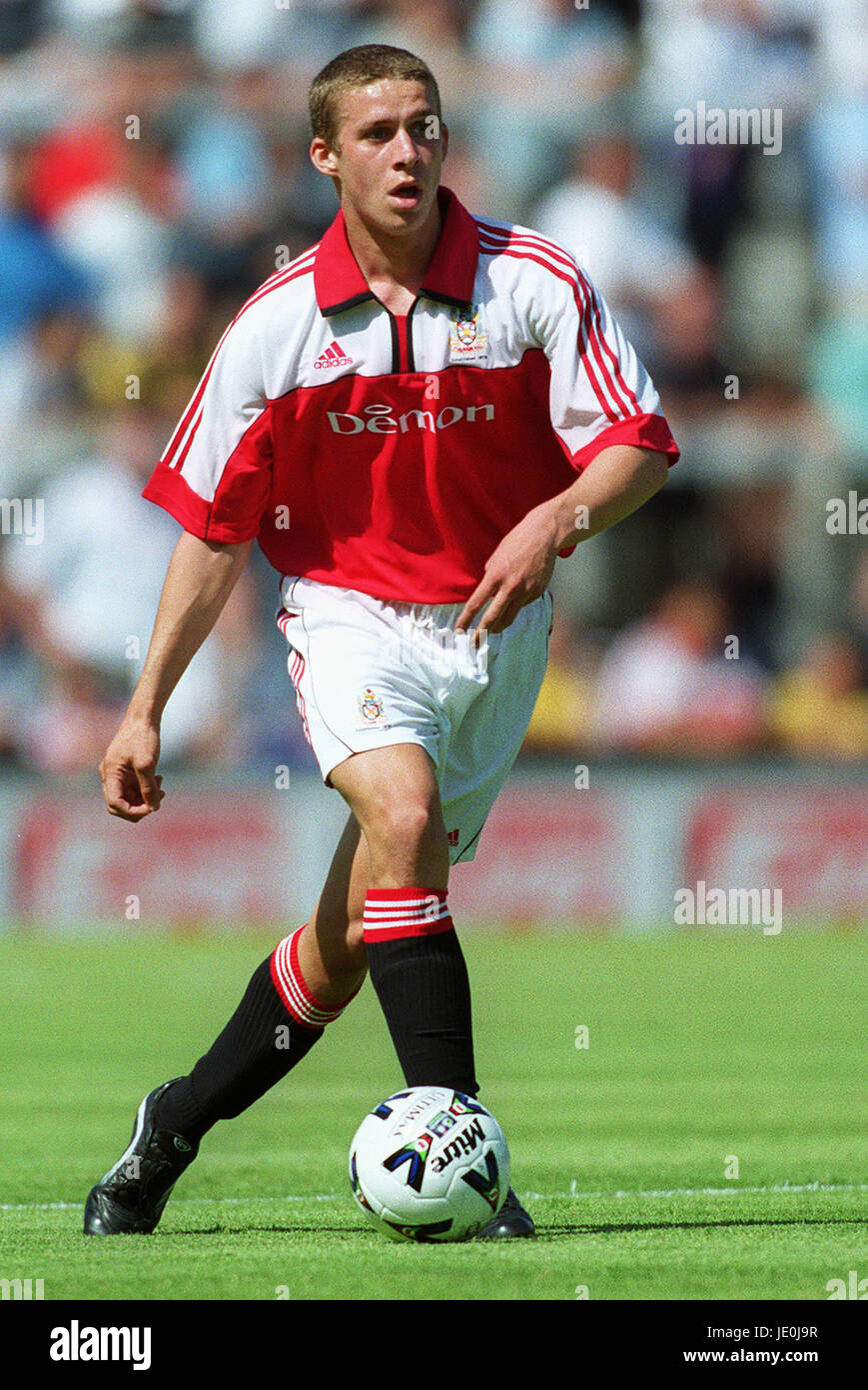 SEAN DAVIS FULHAM FC LONDON ENGLAND 22 July 2000 Stock Photo - Alamy